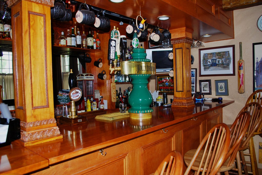 Jolly Drayman English Pub | SKI