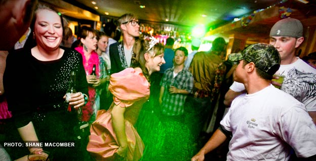 Paddling the Teva Mountain Games