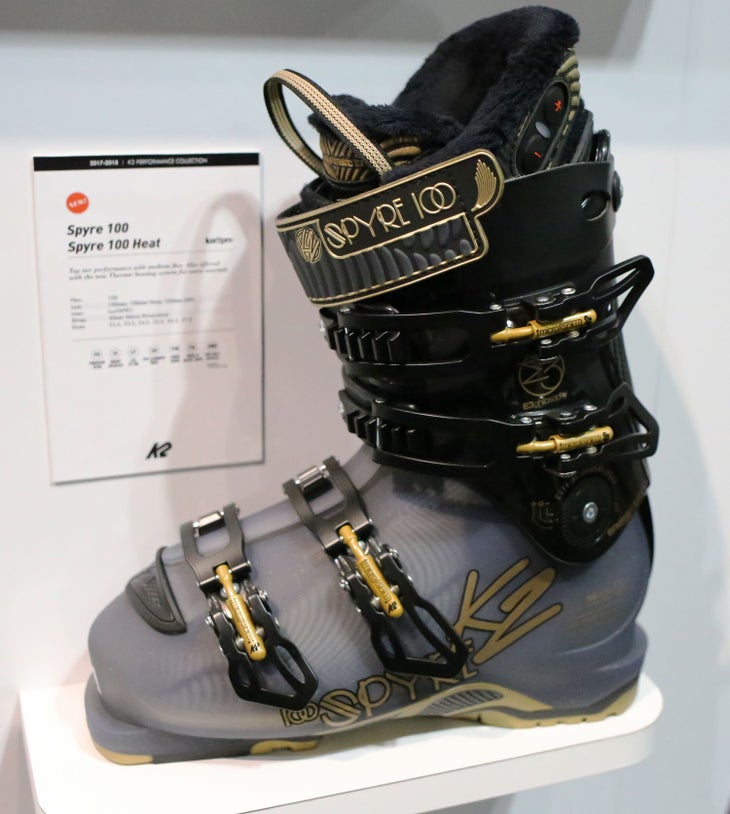 SIA Hot Gear 2017 | SKI