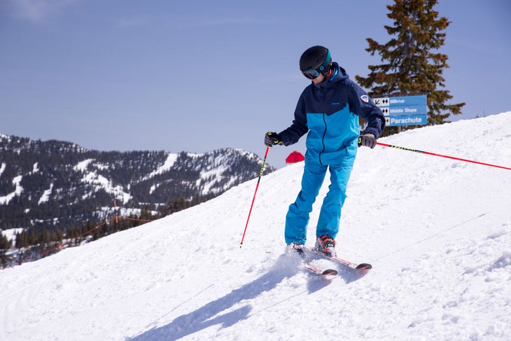 10 Skiing Tips from the Proffessional Ski Instructors of America