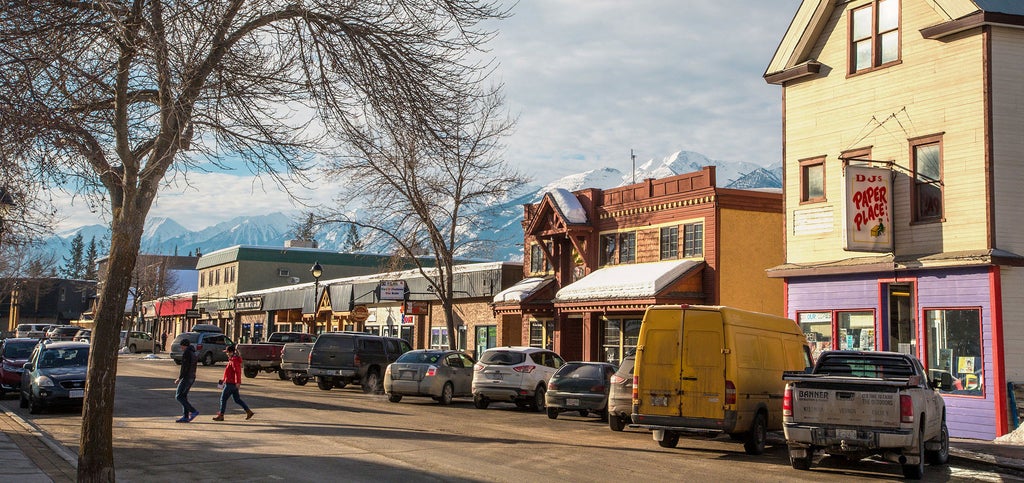 A Ski Traveler's Guide to Kicking Horse, B.C.