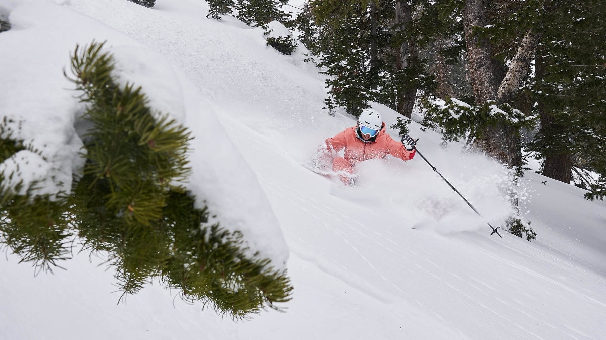How to Ski Powder: 4 Pro Tips