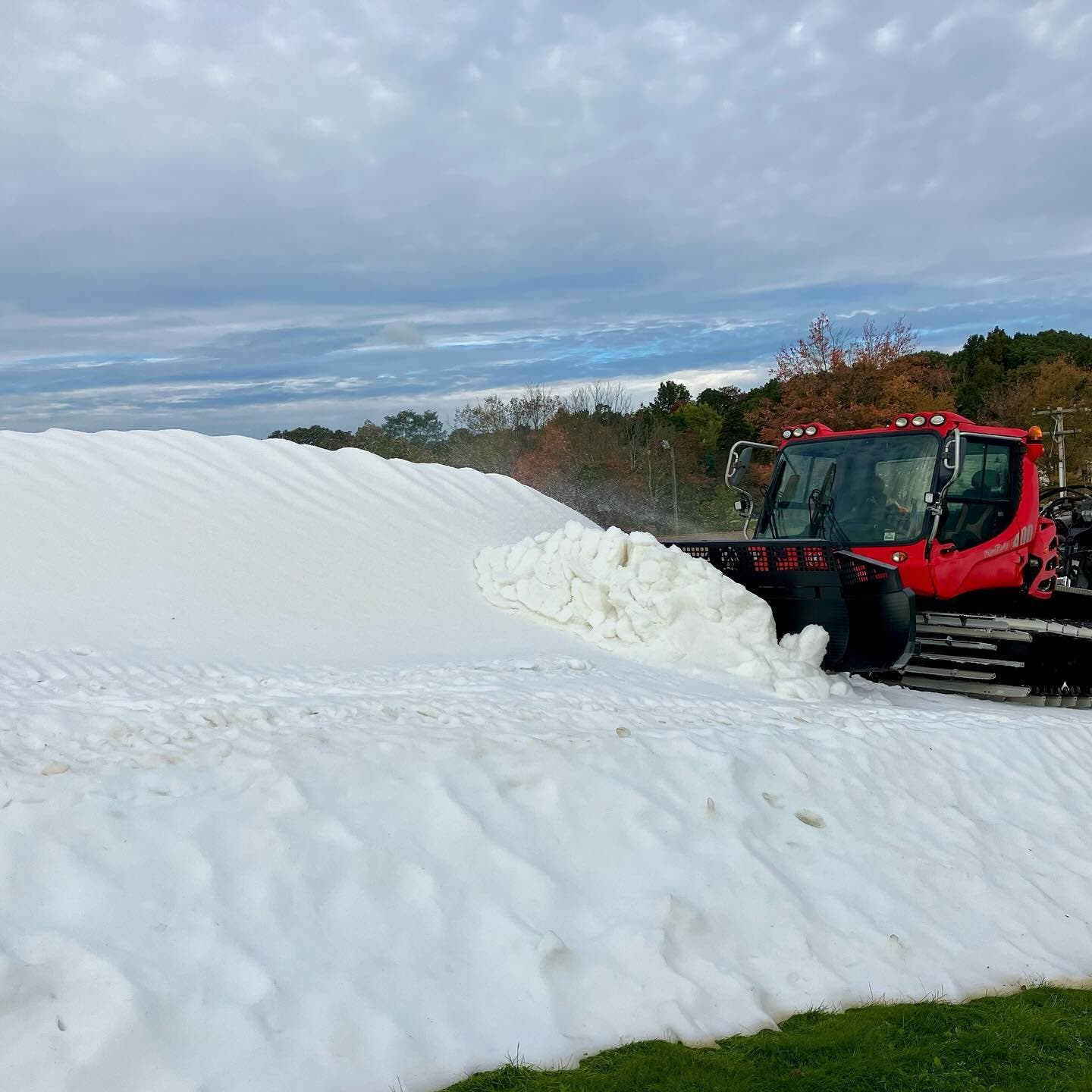 The First Ski Area to Open for the 2023-'24 Season is Not Where You'd ...