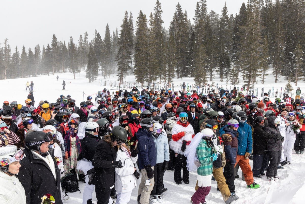 115 Couples Married at Loveland Ski Area on Valentine's Day | SKI
