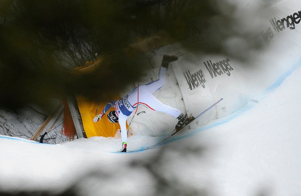 ICYMI: Watch the Best Ski Racing Stunts and Saves of the Year