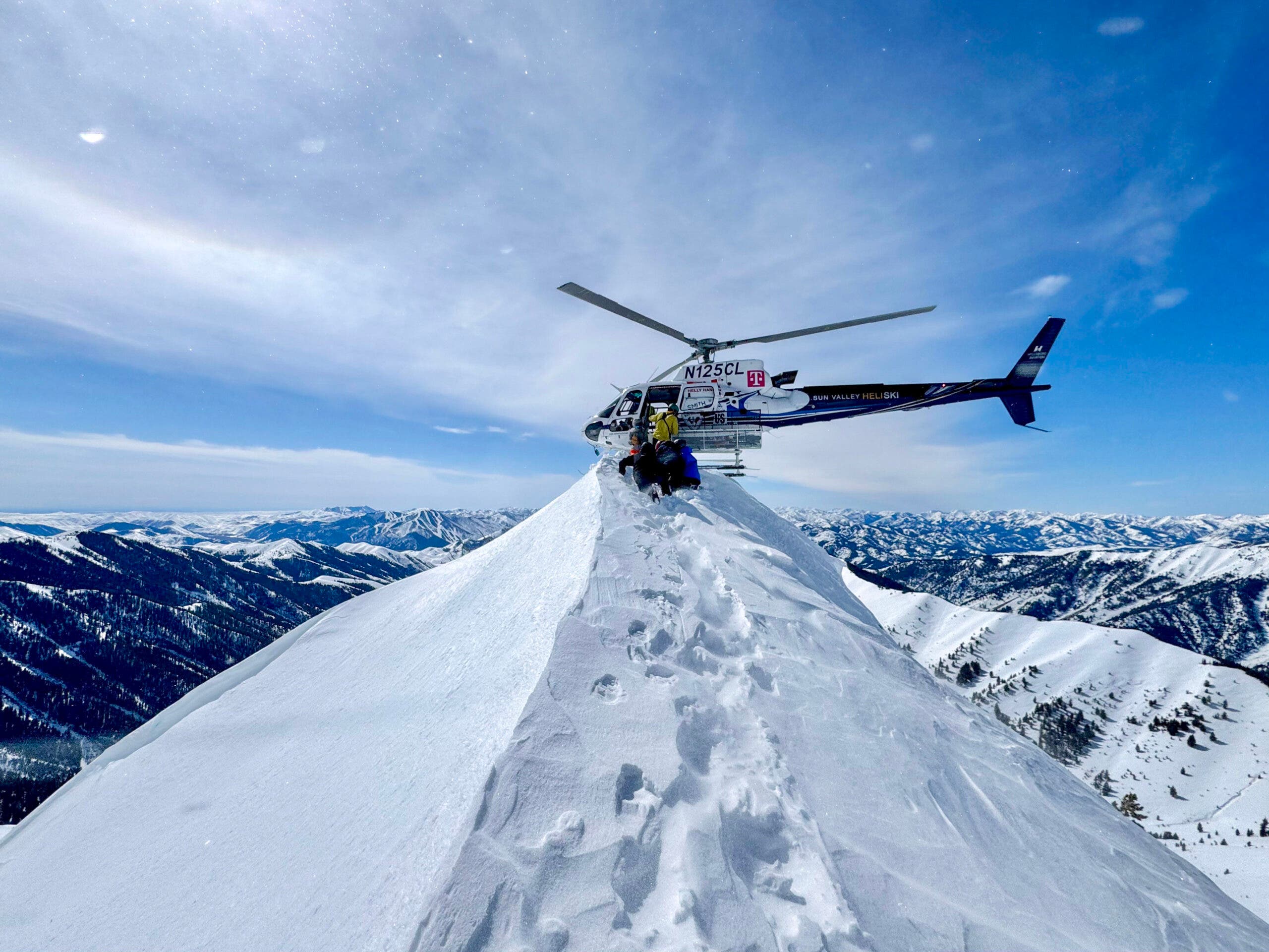 how does heli skiing work